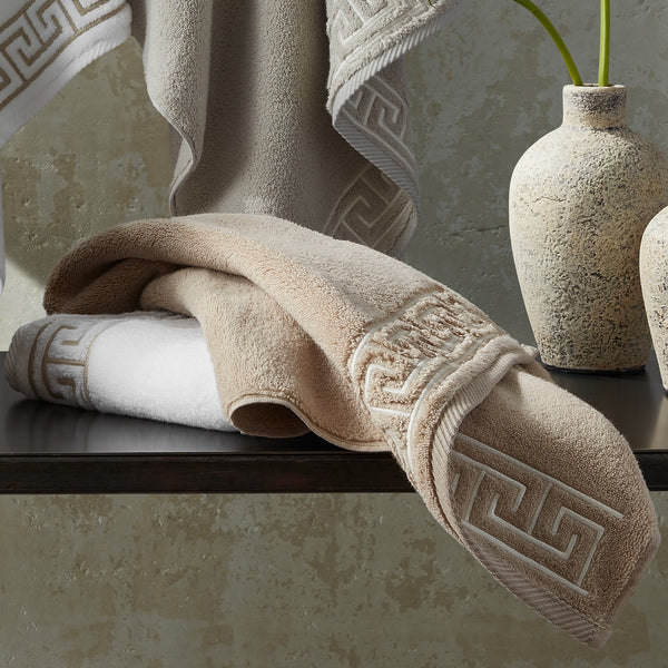 Matouk Adelphi Bath Rugs (Charcoal) | Geometric Design Luxury Rugs ...