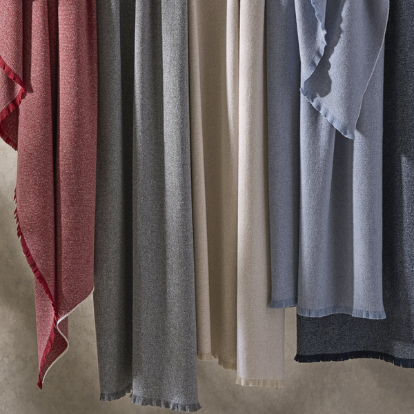 Matouk Agnes Throws (Carnelian) | Two-Tone Fine Linen Throw - FLandB.com