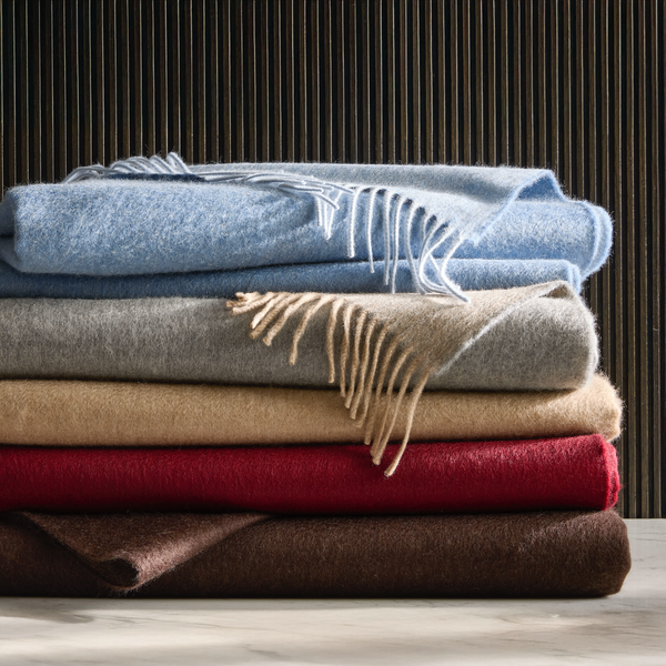 Matouk Paley Throws (Crimson/Scarlet) | Luxury Pure Cashmere Throw ...