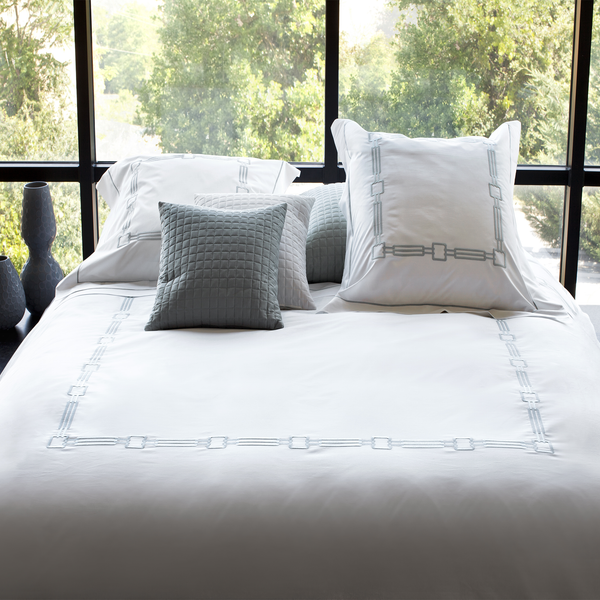 Signoria Retrò Bedding (White/Wilton Blue) | Embroidered Bedding ...